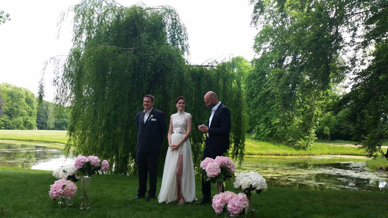 Referenz von Jessica & Eran für ihre:n Trauredner:in | Strauß & Fliege