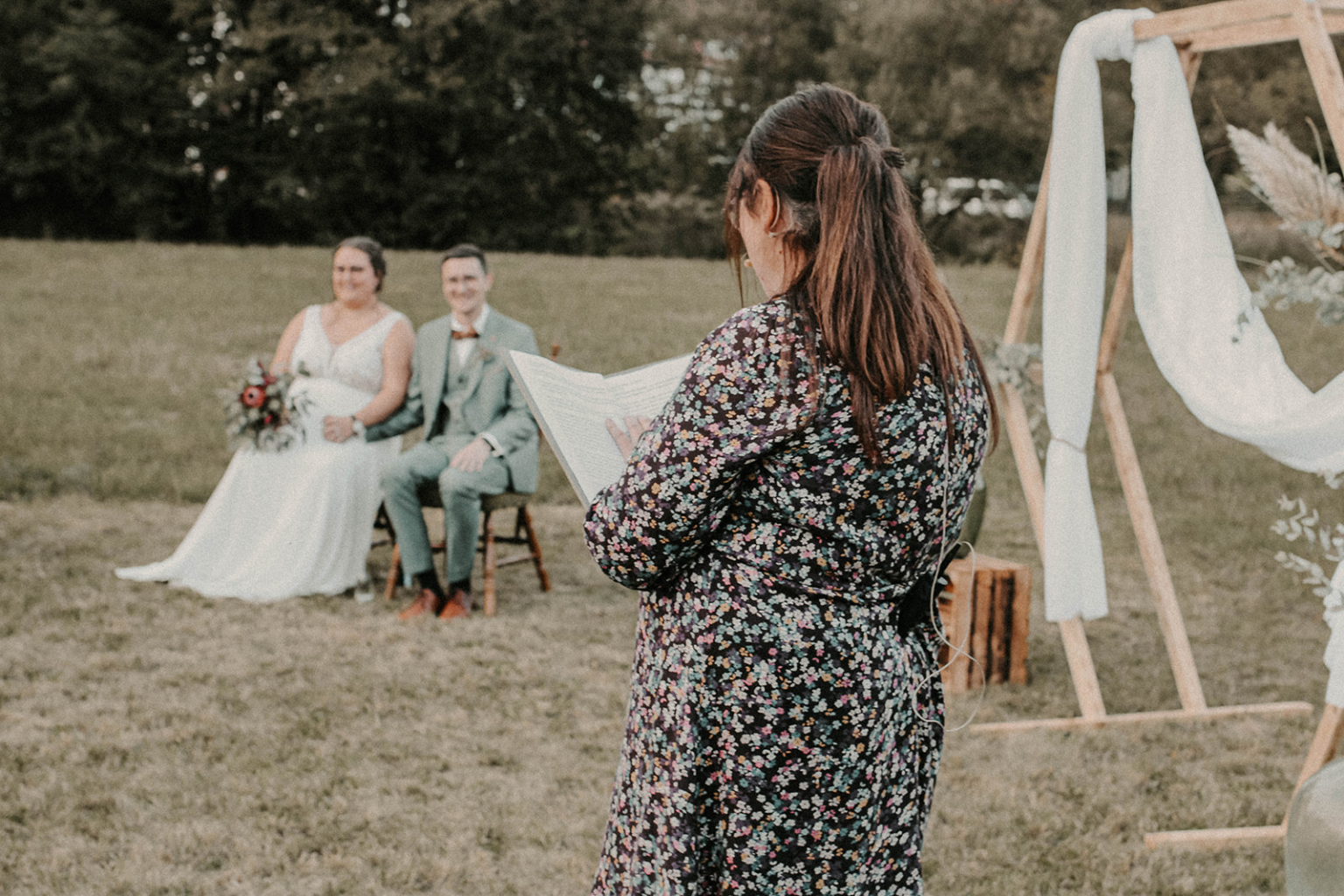 Wie funktioniert eine freie Trauung? | Strauß & Fliege