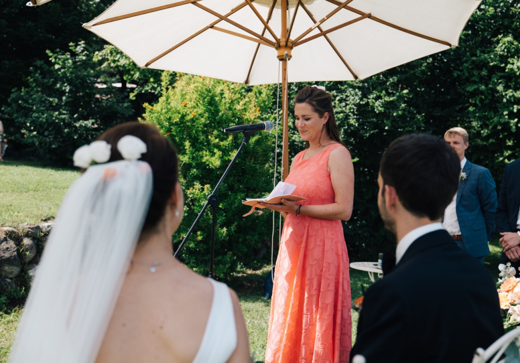 Traurednerin aus München: Janine Haberl | Strauß & Fliege