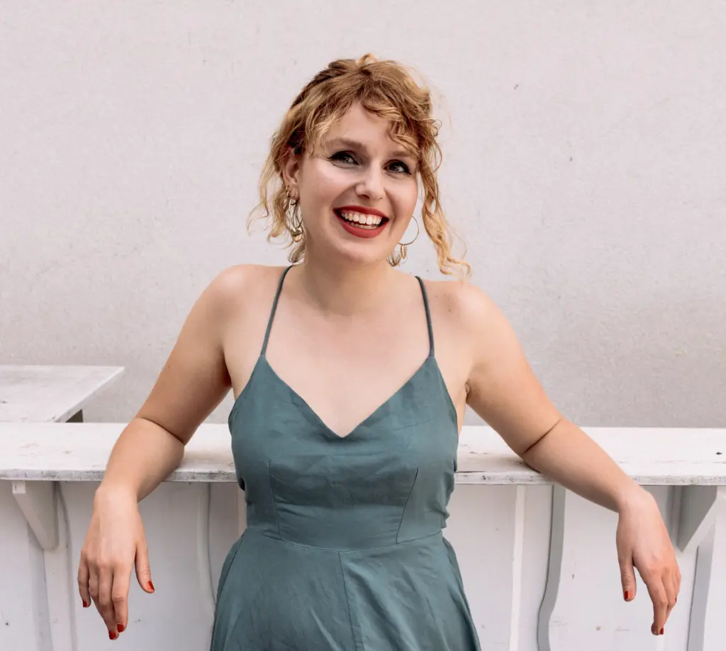 Eure Traurednerin in Wien ♡ Lara Bumbacher | Strauß & Fliege